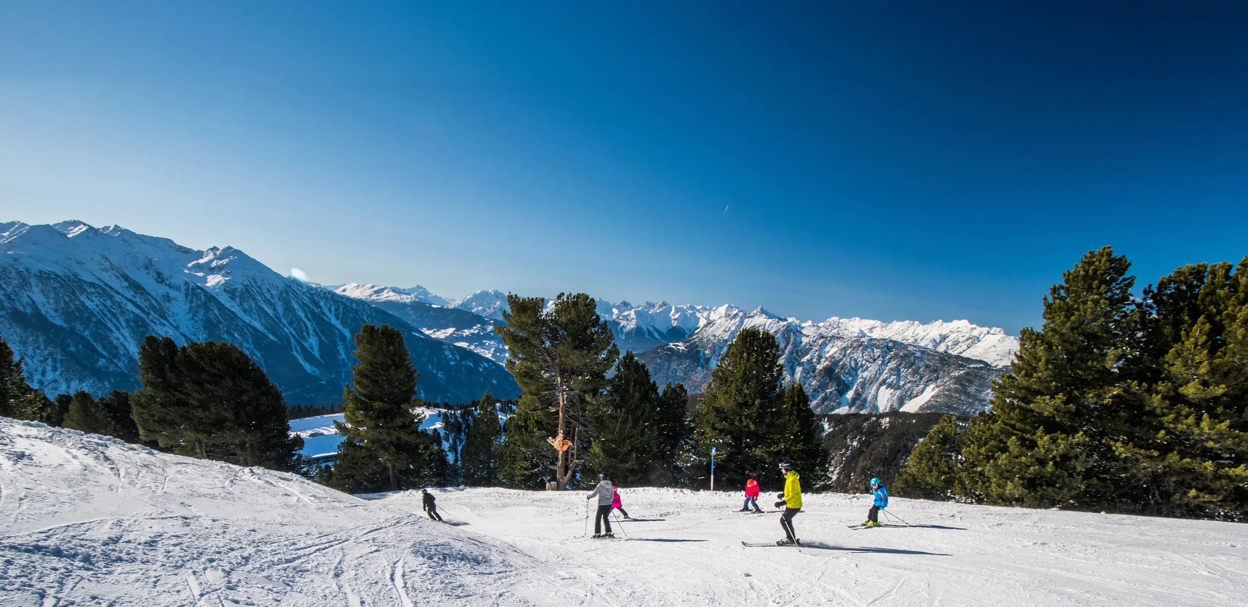 Hochoetz-Oetz Ski Transfers | Discover the Resort