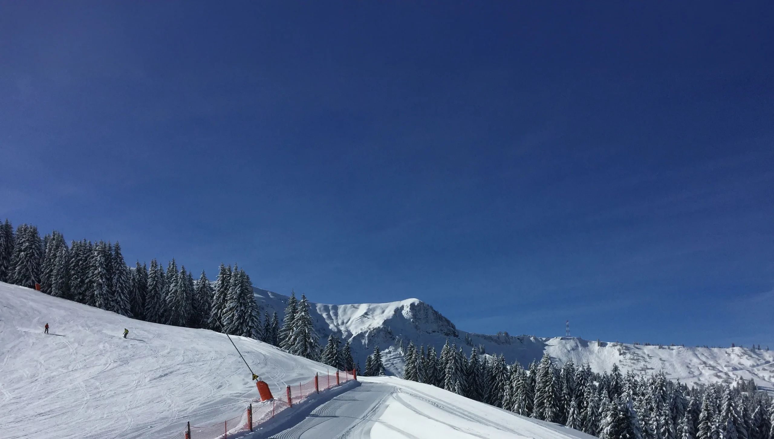 Morillon Transfers: Fast & Reliable Ski Transfers