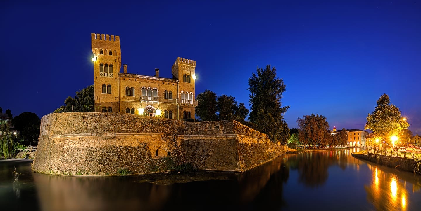 Venice to Treviso transfer - Affordable summer travel | Alps2Alps